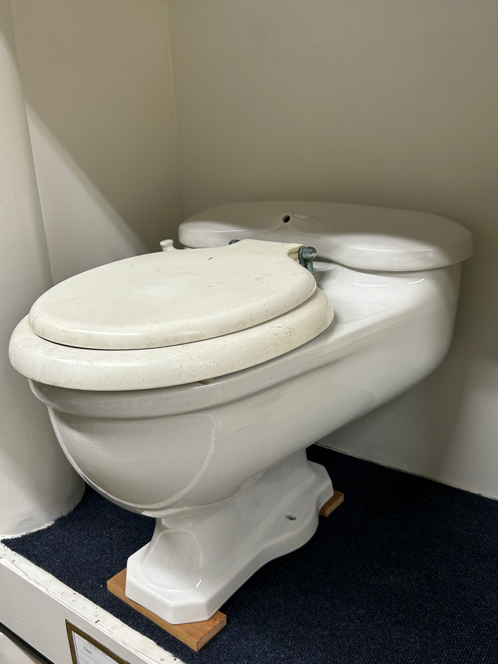 Case ‘1000’ Toilet - White - Pasadena Architectural Salvage