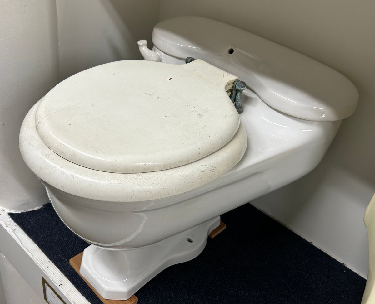 Case ‘1000’ Toilet - White – Pasadena Architectural Salvage