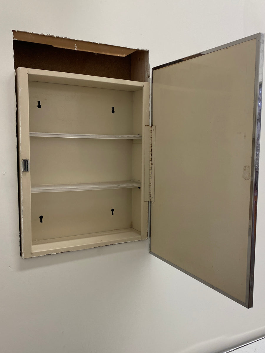 Wall-Mount Medicine Cabinet (Aug18-76) – Pasadena Architectural Salvage