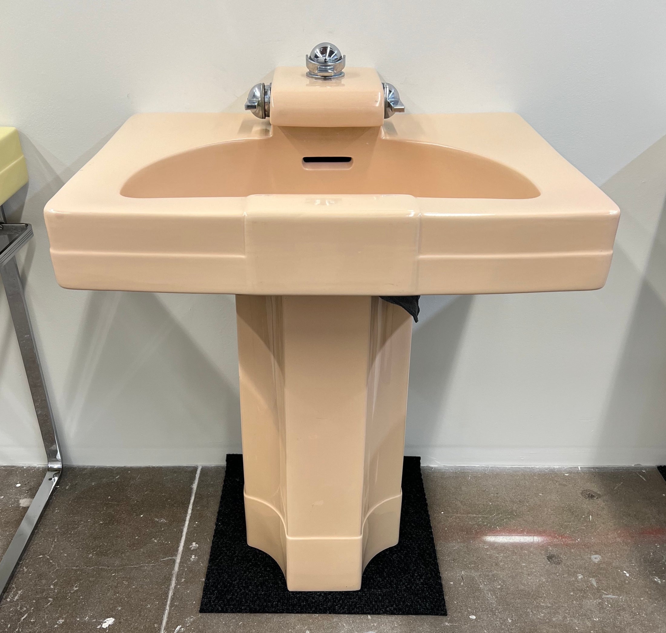 Crane 'Neuvogue' Pedestal Sink, Sun Tan (SINK-23.B)